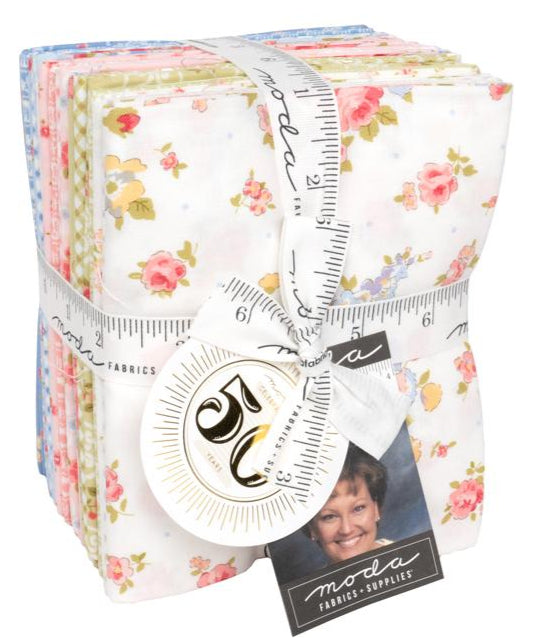 Moda - Memory Lane Fat Quarter Bundle by Brenda Riddle 22 pcs – Quilt ...