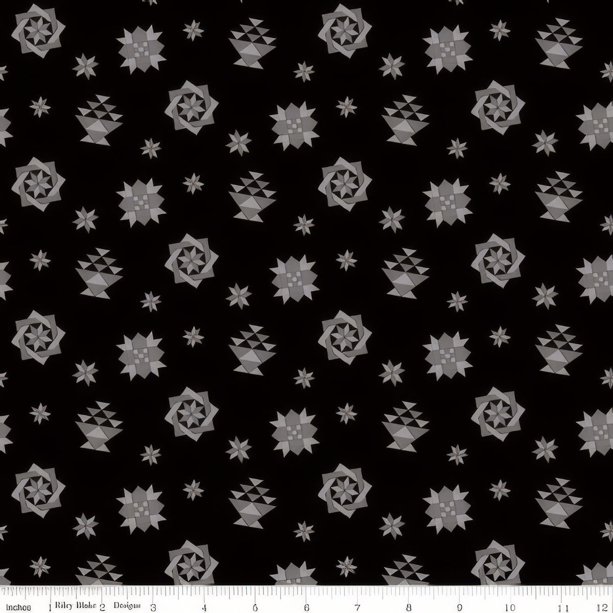 RILEY BLAKE - Spring Barn Quilts by Tara Reed - Blocks - Black – Quilt ...