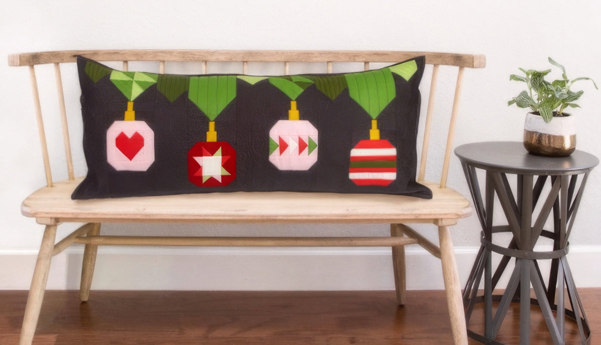 Riley Blake - Bench Pillow Kit of the Month - December - Trim the Pine ...